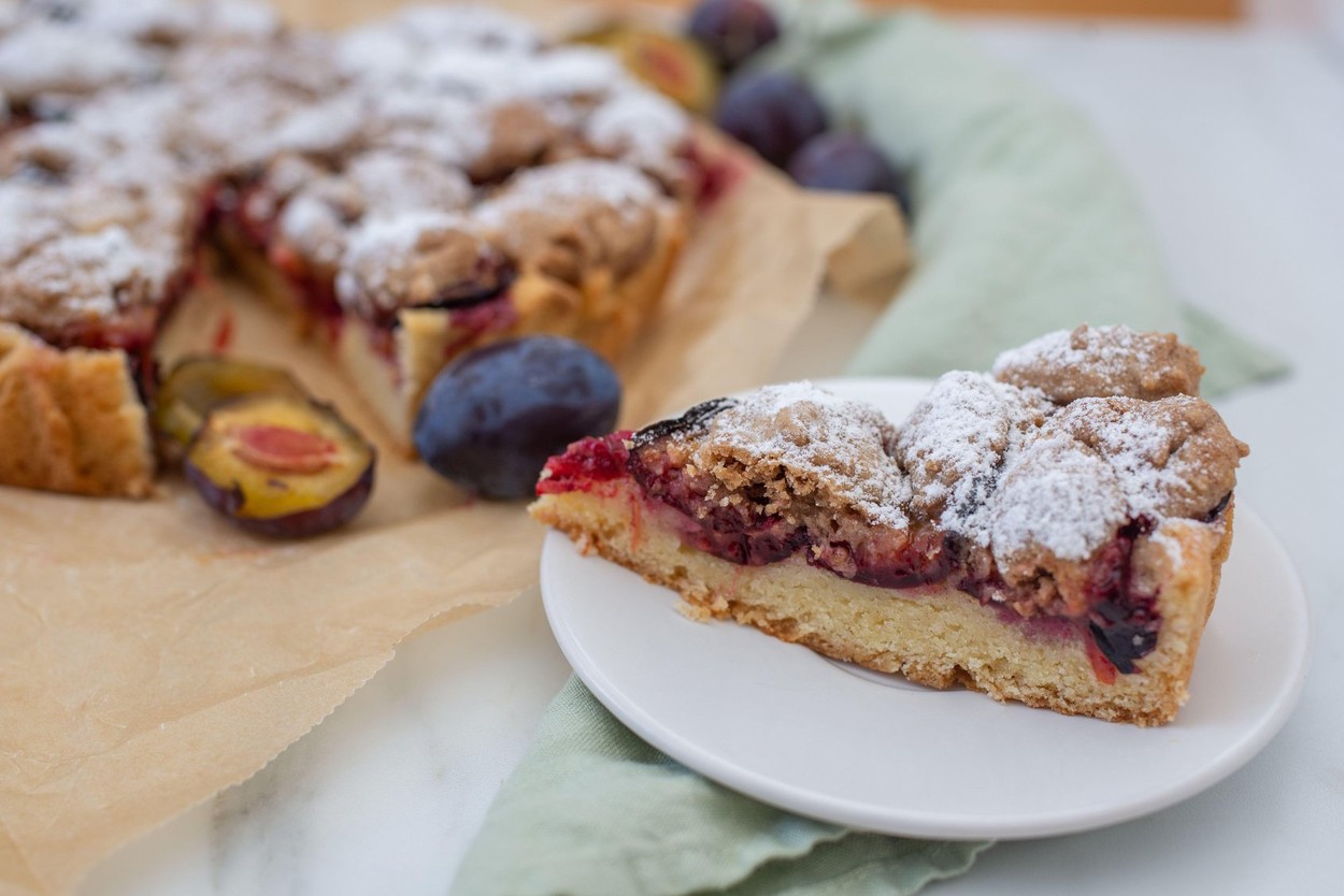 RECEPT: Domača slivova pita Natalije Verboten - Ženska.siŽenska.si